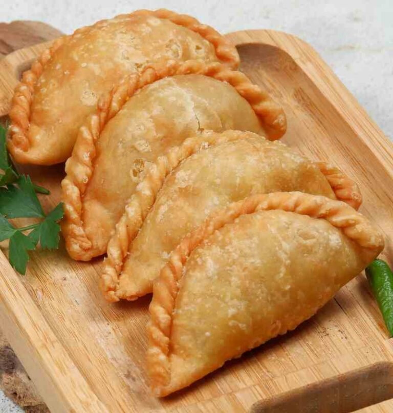Pastel de Frango com Catupiry: Receita Irresistível Passo a Passo