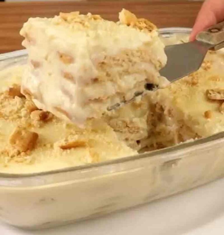 Torta de Bolacha com Nata e Leite Condensado: Receita Simples